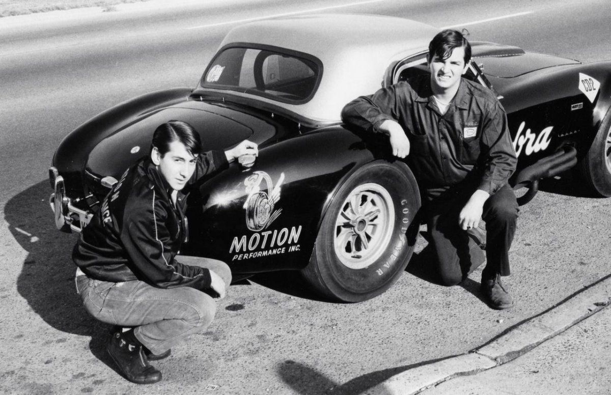 The Shelby Cobras that Dominated the Drag Strip – Raceway Hussy