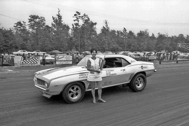 Powder Puff Racing and Miss Universe of Drag Racing – Raceway Hussy